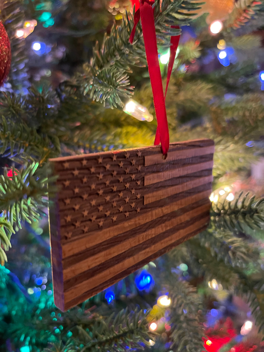 Bourbon Barrel Flag Ornament | Cruise Customs - Bourbon Barrel Flags ...